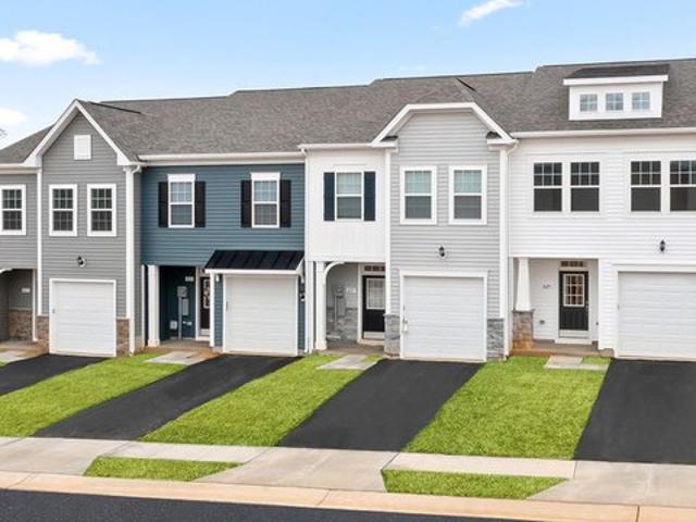Tbb Knoll View Dr Unit Lynnhaven, Gettysburg, PA 17325