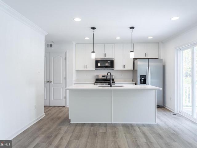 Tbb wind river drive # glenshaw ii