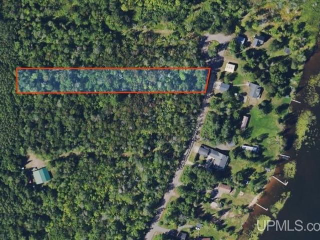 Tbd142 E Grosse Pointe Rd, Dollar Bay, MI 49922