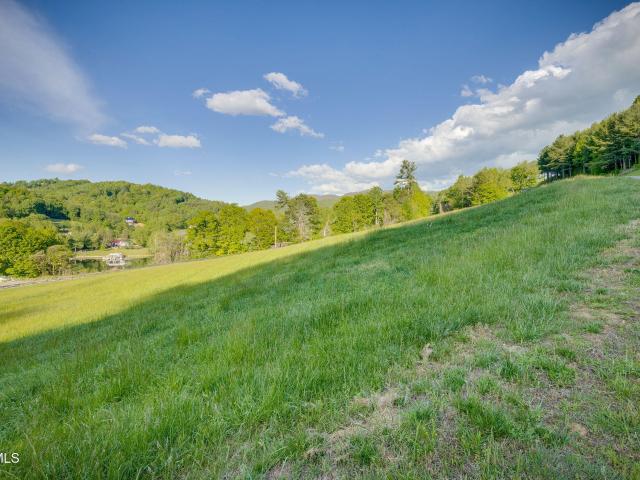Tbd Cowan Town & Eagle Ridge Pkwy Road