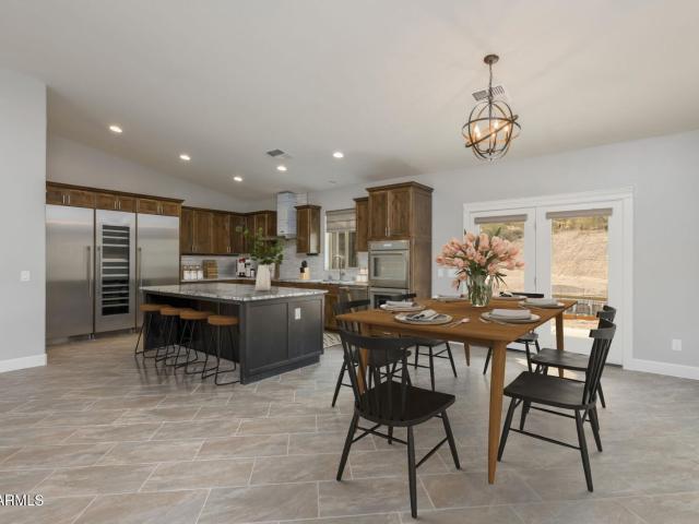 TBD Cloudview Avenue