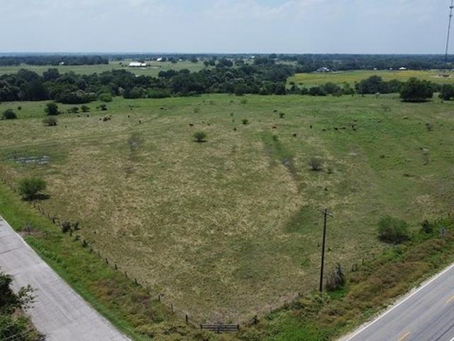 Tbd Fm 957, Hallettsville, TX 77964