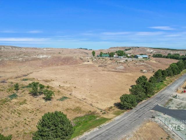 TBD Hillcrest Dr