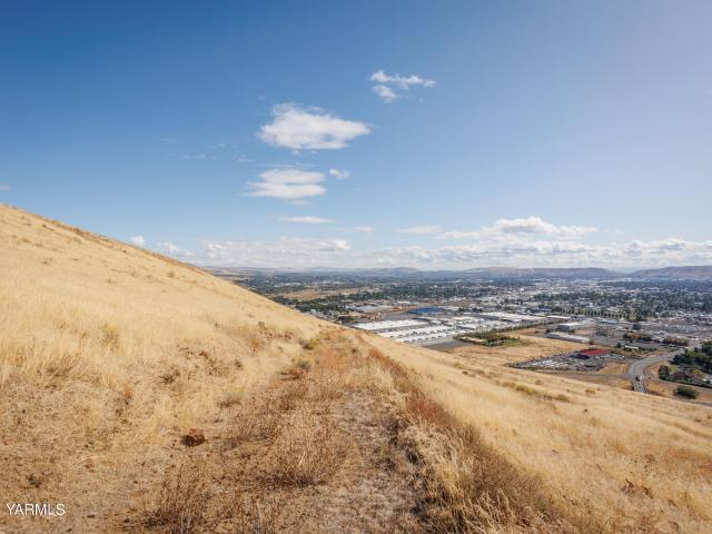 Tbd Lookout Point Dr, Selah, WA 98942 | MLS #25 1247