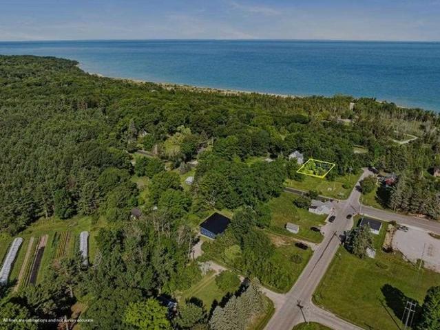 Tbd Ter S Lot Bluff, Harbor Springs, MI 49740