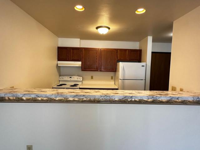 TE218X 3 Bedroom Apartment for Rent at 218 10th Ave, Eau Claire, WI 54703 Randall Park