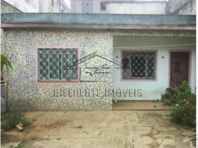 TE364 TERRENO COM 600M² COM 3 CASAS NA VILA ORATÓRIO