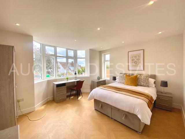 Tempest Avenue, Potters Bar EN6, Studio to rent, £1,300 pcm | PrimeLocation