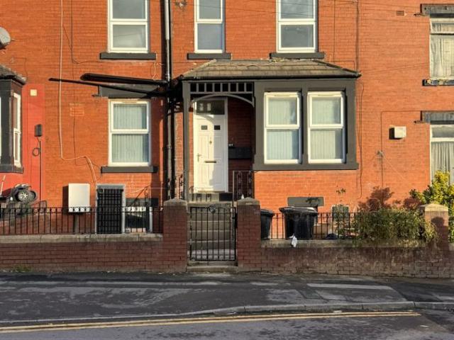 Tempest Road, Beeston LS11, 1 bed flat to rent, £800 pcm | PrimeLocation