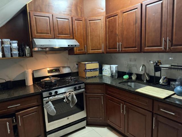 Temporary Sublease In Fully Furnished Private Room