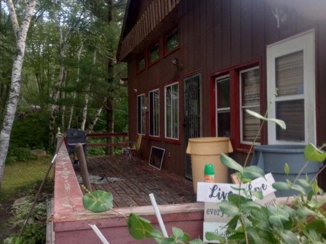 Temporary Room in Lakeside Cabin Short Term Welco
