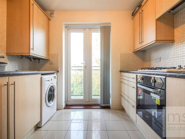 Templars Court, Nottingham NG7, 2 bed flat to rent, £966 pcm | PrimeLocation