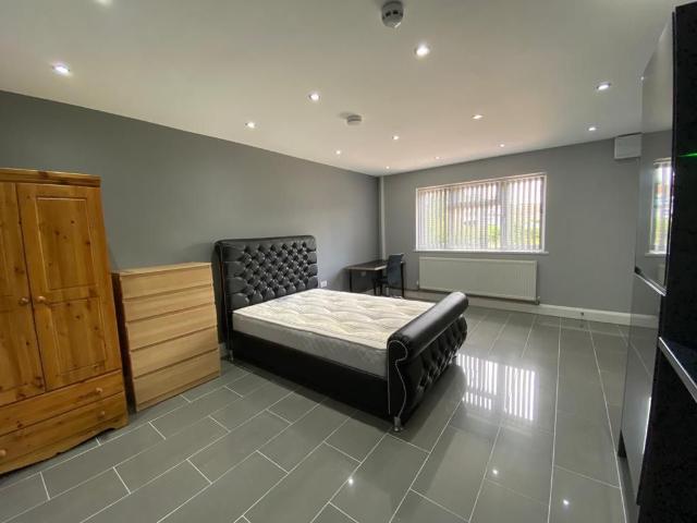 Templars Field, Canley, Coventry CV4, Studio to rent, £975 pcm | PrimeLocation