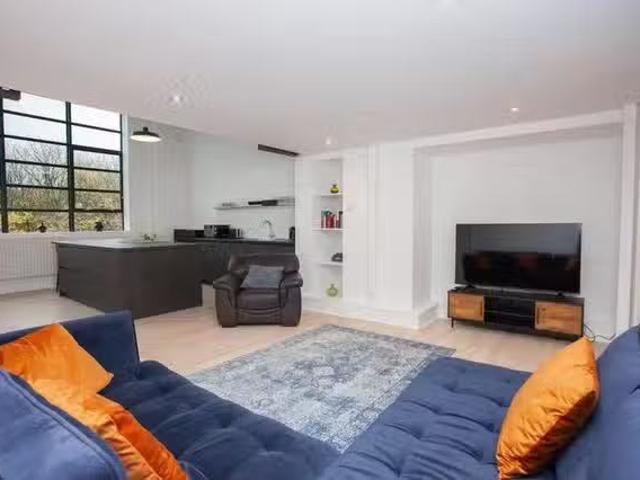 Templeton Court