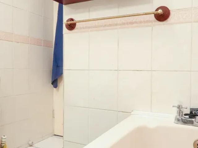 Temple Cycles, 240 Brick Lane, Spitalfields, London, E2 7EB, United Kingdom | 6 bed house for rent #165706886 | Rentberry
