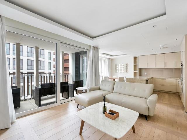 Temple House, Arundel Street, London. 2 bed apartment to rent £7,497 pcm £1,730 pw
