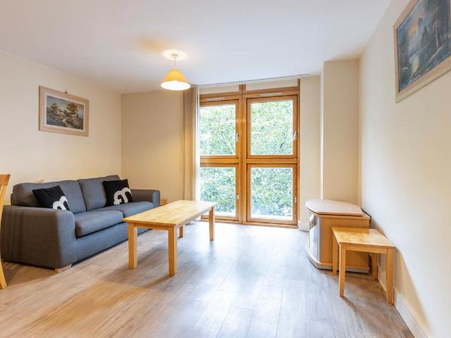 Temple House, Temple Street B2, 2 bed flat to rent, £1,250 pcm | PrimeLocation