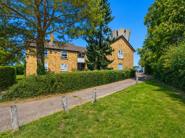 Temple Lane, Tonwell SG12, 2 bed flat to rent, £1,400 pcm | PrimeLocation