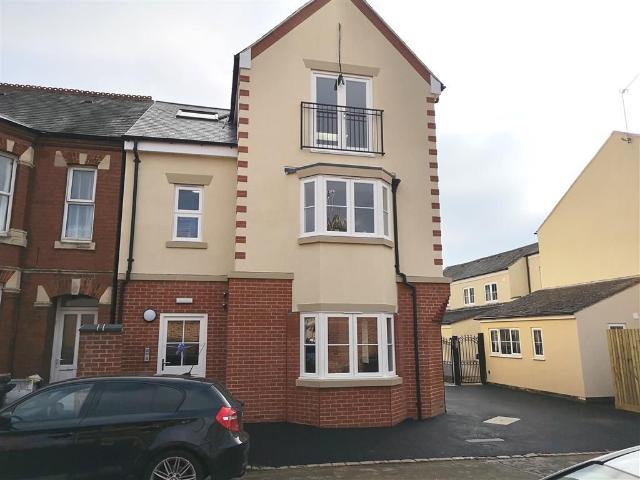 Temple Street, Rugby CV21, 2 bed flat to rent, £900 pcm | PrimeLocation