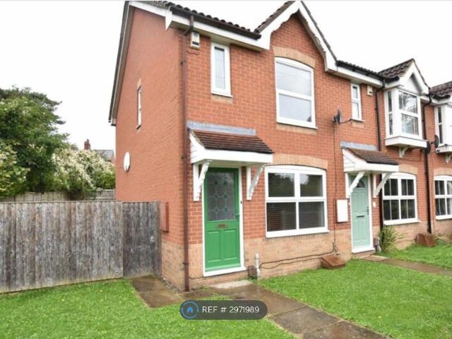 Temple Row, Leeds LS15, 2 bed end terrace house to rent, £985 pcm | PrimeLocation