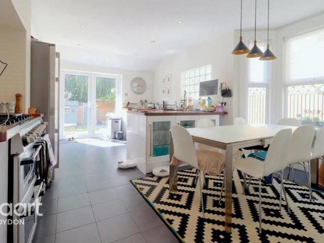 Temple Road, Croydon 3 bed terraced house to rent £2,400 pcm £554 pw