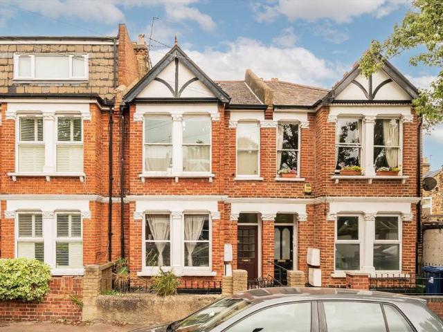 Temple Road, London W4 2 bed flat to rent £2,400 pcm £554 pw