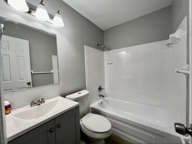 Temple Terrace Townhomes 2 Bedroom Apartment for Rent at 10212 N Ojus Dr, Tampa, FL 33617 Terrace Park