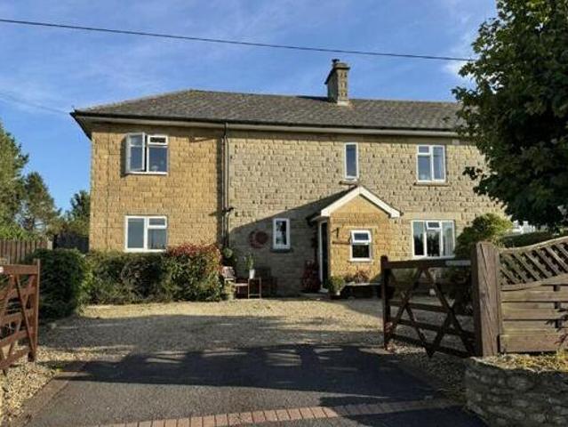 Templecombe, Somerset, 4 Bedroom Semi detached