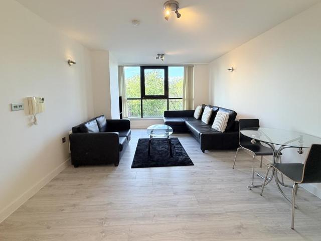 Tempus Tower, 9 Mirabel Street, M3 1NN 1 bed flat to rent £1,050 pcm £242 pw