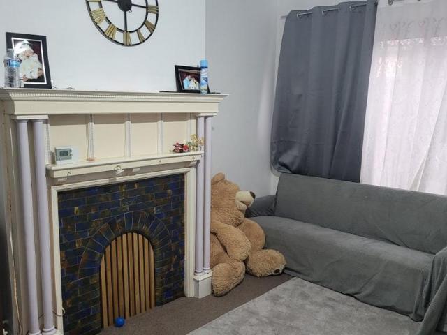 Tentelow Lane, Southall 3 bed house to rent £2,600 pcm £600 pw