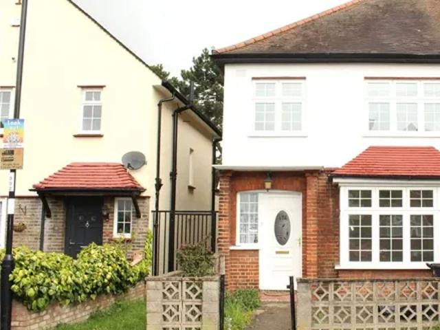 Tenterden Road, London, CR0 6NQ, United Kingdom | 3 bed house for rent #165462771 | Rentberry
