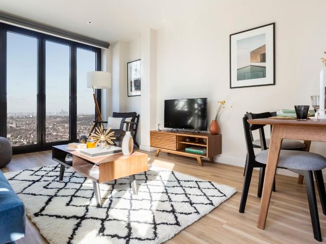 Ten Degrees, Croydon CR0, 2 bed flat to rent, £2,505 pcm | PrimeLocation
