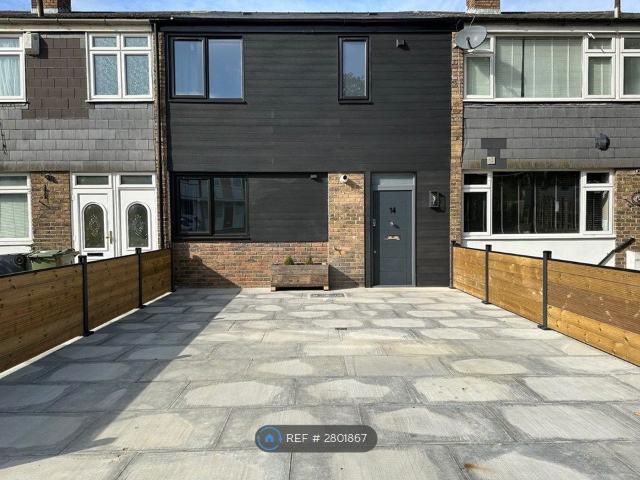 Tenbury Court, London SW2, 4 bed terraced house to rent, £3,500 pcm | PrimeLocation
