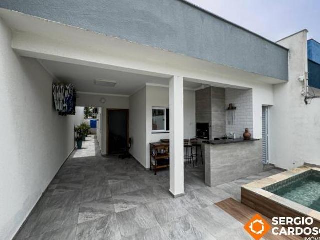 TENHA O MAR COMO VIZINHO ! CASA SEMI NOVA 3 QUARTOS PISCINA ITANHAÉM SP