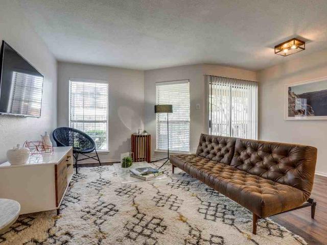 Tenison at White Rock 2 Bedroom Apartment for Rent at 7440 La Vista Dr, Dallas, TX 75214 Coronado Hills Gastonwood