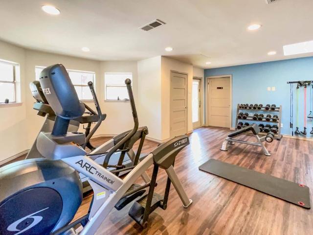 Tenison at White Rock 2 Bedroom Apartment for Rent at 7440 La Vista Dr, Dallas, TX 75214 Coronado Hills Gastonwood