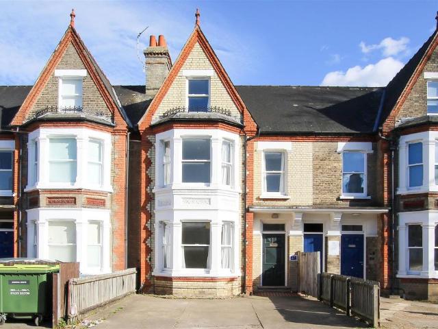 Tenison Road, Cambridge CB1 6 bed townhouse to rent £3,400 pcm £785 pw