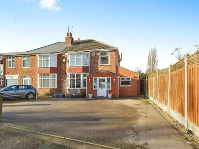 Tennis Court Drive, Leicester, 3 Bedroom Semi detached