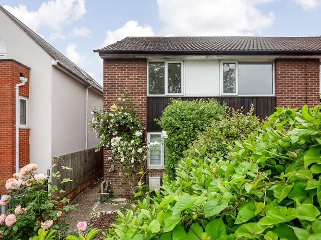 Tennison Road, London SE25, 2 bed maisonette to rent, £1,750 pcm | PrimeLocation