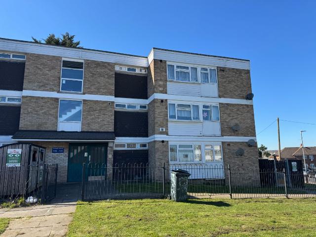 Tennyson Avenue, Canterbury CT1, 2 bed flat to rent, £1,250 pcm | PrimeLocation