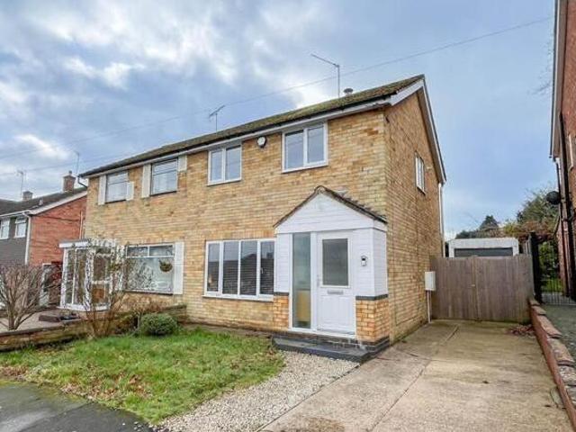 Tennyson Avenue, Shakespeare Gardens, 3 Bedroom Semi detached