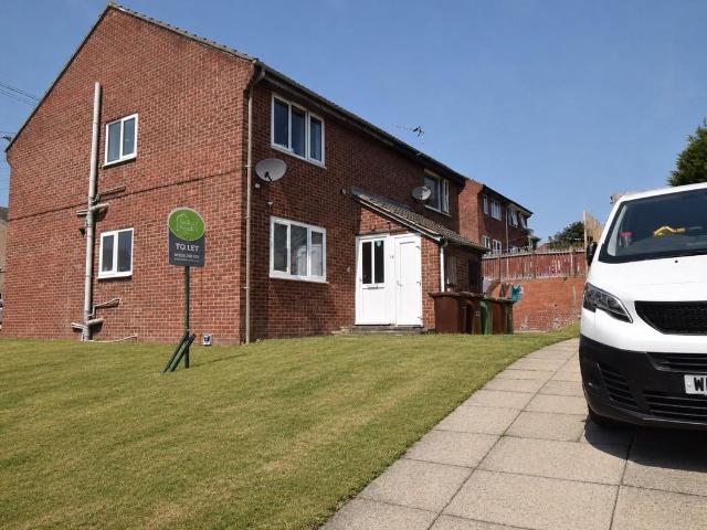 Tennyson Avenue, Stanley, Wakefield WF3, 1 bed flat to rent, £695 pcm | PrimeLocation