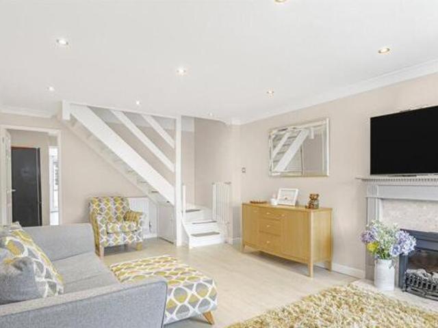 Tennyson Close, Welling, 2 Bedroom Terraced