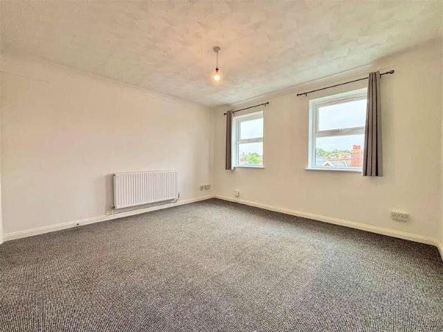 Tennyson Road, Freshwater, PO40