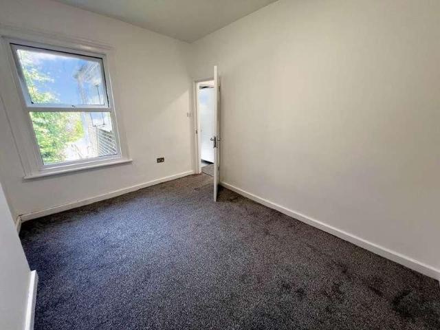 Tennyson Road, Luton, LU1