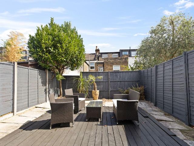 Tennyson Road, Queens Park NW6, 2 bed flat to rent, £2,750 pcm | PrimeLocation