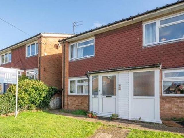 Tennyson Road, St. Albans, 2 Bedroom Maisonette
