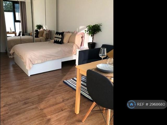 Tea Building, London, SE4 Studio to rent £1,390 pcm £321 pw