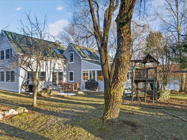 Tea Hill Rd, Stonington, Home For Sale
