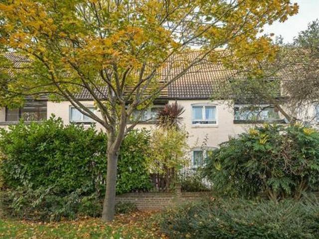 Teak Close, London, 1 Bedroom Maisonette